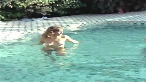 Naked Ana Maria Kreisler In Essas Deliciosas Mulheres