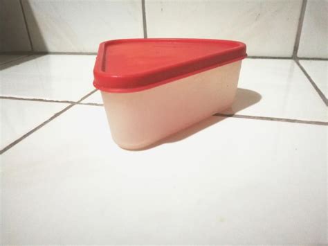 Tupperware Triangular Container Furniture And Home Living Kitchenware