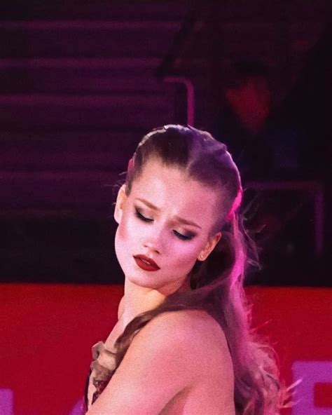 Ela Arrasou E Ela Sabe Disso Confira Algumas Fotos Da Apresenta O Da Loirinha Que Os F S