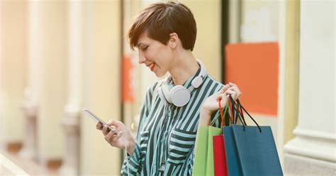 We Ask 10 Women About Their Tax Return And Were Pretty Surprised