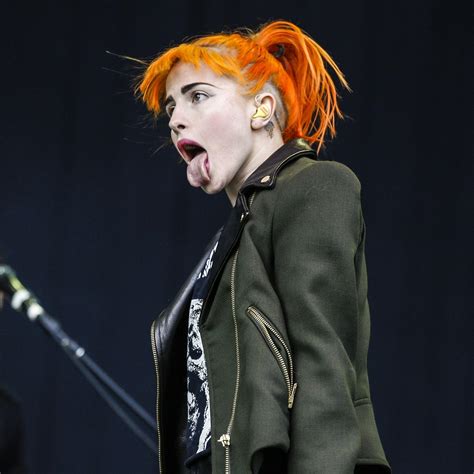 Hayley Williams Blue Hair Wallpaper