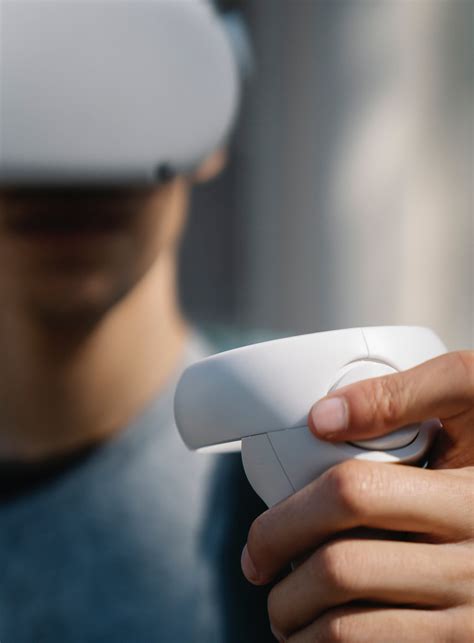 Hands On With Meta S Quest Headset Faster And Lighter With Better