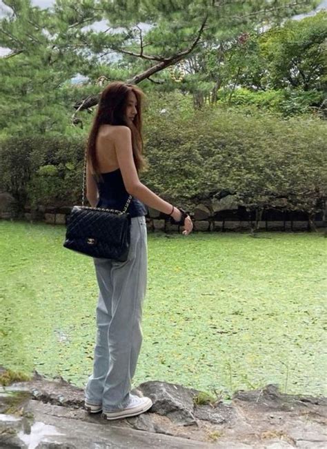Lee Chloe Gawon Meovv Member Pre Debut Period The Black Label