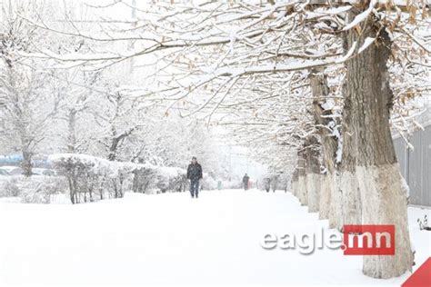 Баруун болон зүүн аймгуудын нутгаар цас орно
