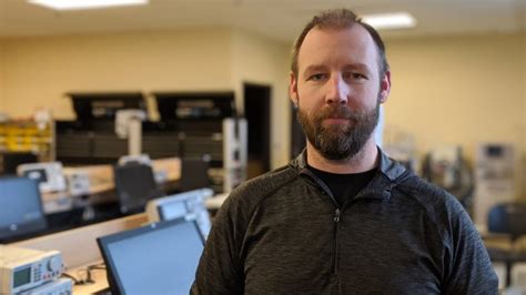 St Clair College Biomedical Program Incorporates Virtual Reality Cbc News
