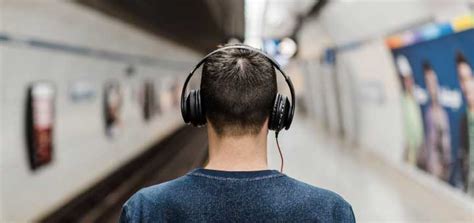 How To Practice Guitar Without A Guitar Examples Guitar Gear Finder