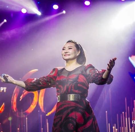 ЯМАР САЙХАН ЗУН БЭ ЯМАР САЙХАН ӨДӨР БЭ ЯАСАН САЙХАН БАЯР БЭ ЯМАР ГОЁ НАЙЗУУД БЭ Бүргэд