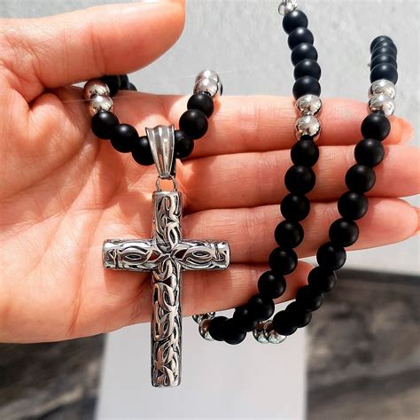 Уникален гравиран стоманен кръст с 6 см на колие от естествен черен оникс мат 8 мм и стоманени