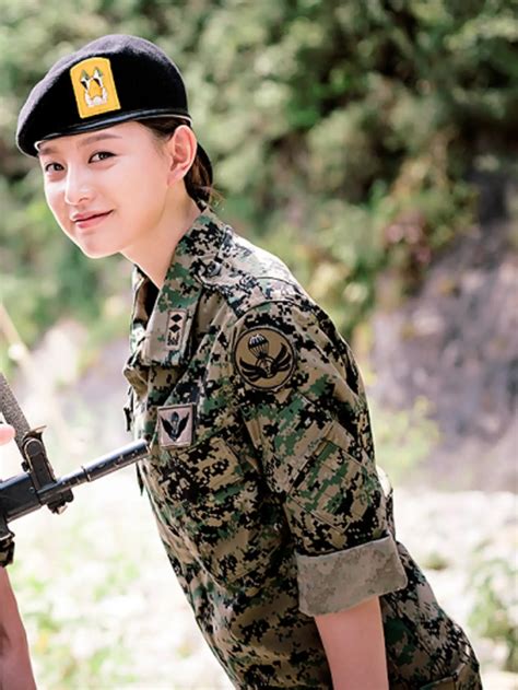 Kim Ji Won Yoo Yeon Seok Kencan Mesra Di Restoran Entertainment Fimela Com