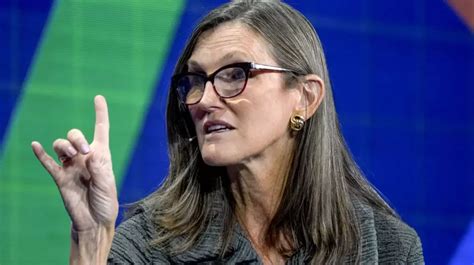 Cathie Wood Volvió A Apostar Millones De Dólares En Amd Forbes Argentina