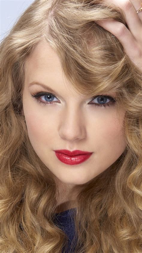 1082x1920 Taylor Swift Curls Girl 1082x1920 Resolution Wallpaper Hd