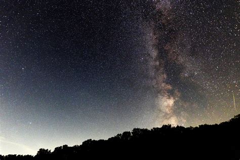 Perseid Meteor Shower Peak Time Locations To See Shower Tonight