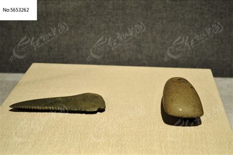 锯齿镰、石斧高清图片下载 红动中国