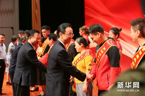 第十一届中华慈孝节开幕式现场 中国慈孝网