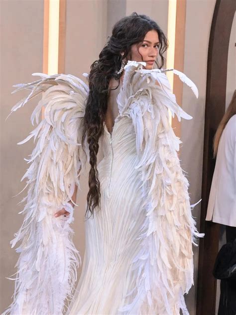 Bringing Zendayas ‘the Odyssey Premiere Beauty To Life