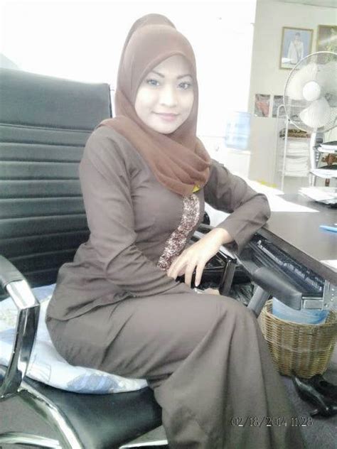 Saya Sayang Awek Melayu Bila Ada Awek Melayu Cun Kerja Satu Ofis