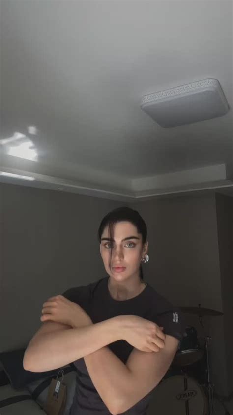 Ay ‎میریم برای کامنتا 😂 ارن یگر مناطق محروم فان Viralreels Fyp