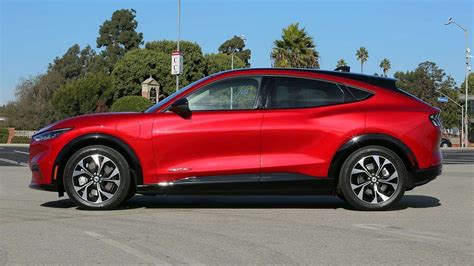 Ford Mustang Mach E Standard Range Rwd 2026 Electric Suv Global