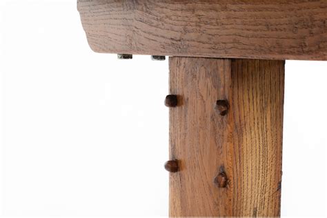 Unique Console De Monastère Une Pièce Antique De Caractère Pour Votre Intérieur