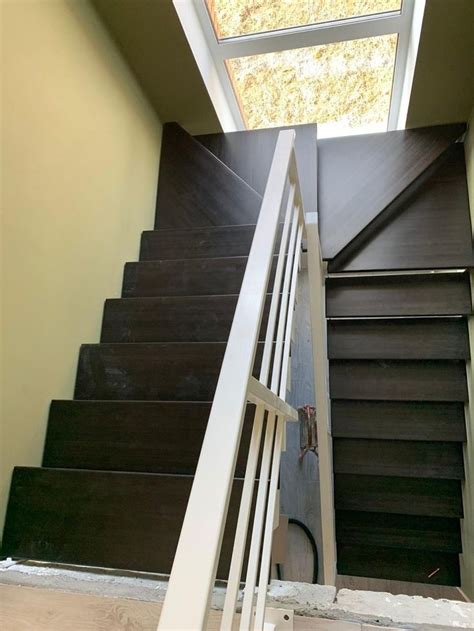 Лестница без подступенников Лестница Лестничные конструкции Дизайн лестницы