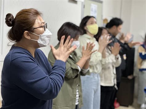 전주효자시니어클럽 노인일자리 참여 어르신들의 건강 증진을 위한 건강 박수 체조 전주효자시니어클럽