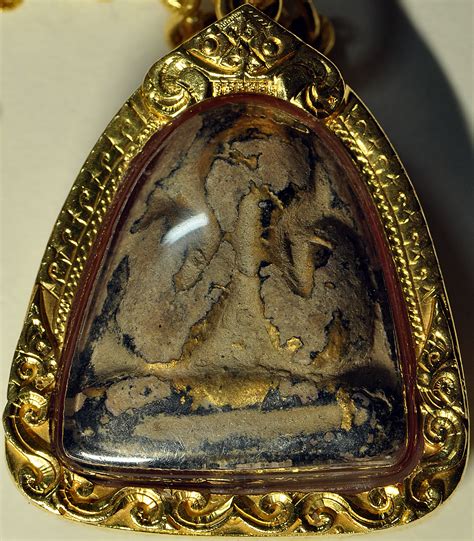 รบกวนช่วยดูพระปิดตาหลวงพ่อแก้ว พลังจิต