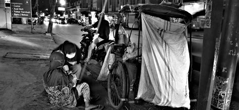 Harga Plastik Dan Kaleng Bekas Per Kilo Seribu Rupiah Bangun Indonesia