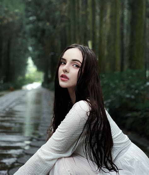 These Pictures Give Me “twilight” Vibes 🥹🌳🦌 Hopefully I Wont Get Sick😅 It Was Raining So Much