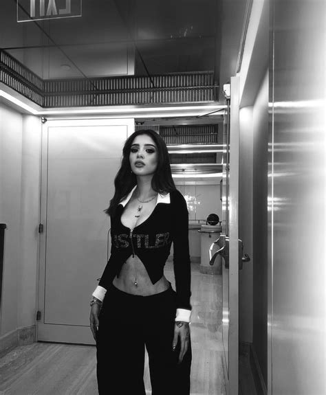 Fernanda Villalobos Live Stream Video And Photos 10042022 • Celebmafia