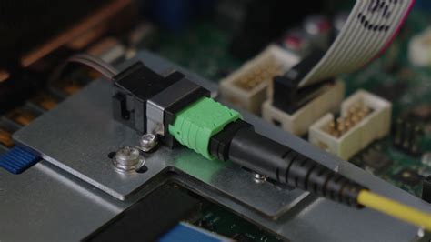 Intel Unveils Optical Computing Interconnect Chiplet That Will Transmit Data 100 Times Farther