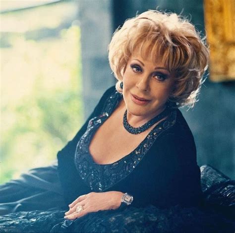 Luis Enrique Guzmán Reporta Mejoría En La Salud De Silvia Pinal Así Ha