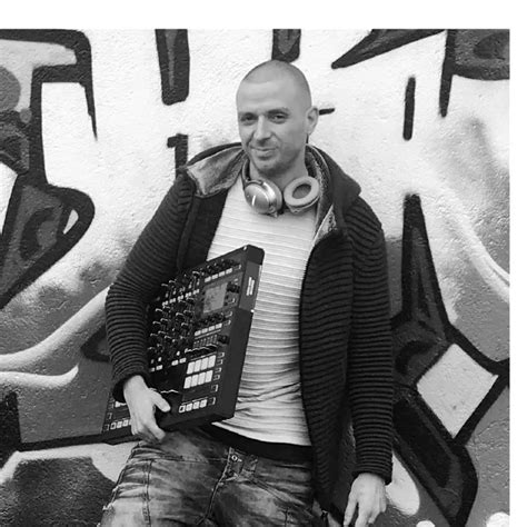 Artistinfos Cubex · Club Schlaflos Aarau