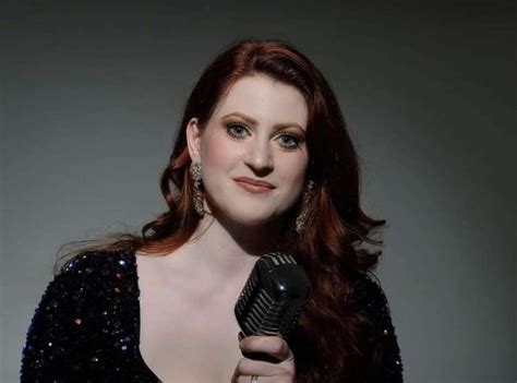 Izvrstna Pevka Išče Nov Ansambel Veseljaksi