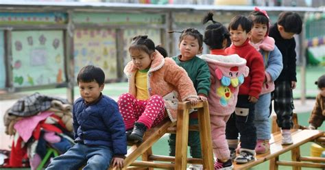Births In China Slide 10 To Hit Their Lowest On Record R Worldnews