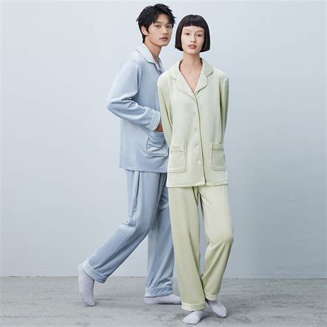 三枪男女家居服春季新品婴儿绒开襟翻领休闲长袖长裤情侣睡衣套装虎窝淘