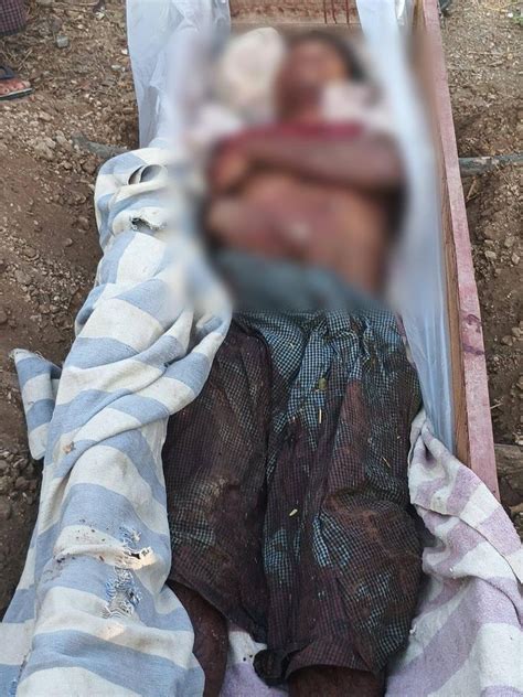 စလင်းမှာ လက်နက်ကြီးထိလို့ ဒေသခံ ၂ ဦးသေဆုံး Myaelatt Athan