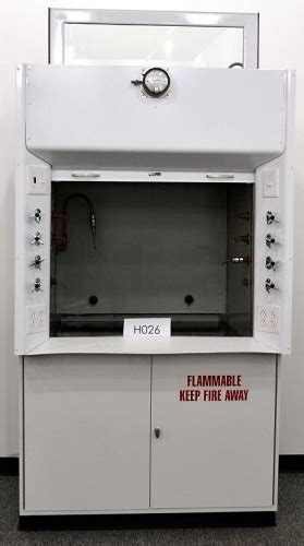 4′ Kewaunee Fume Hood W Flammable Base Cabinets National Laboratory