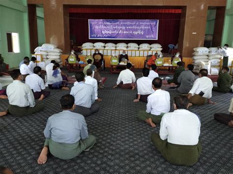 ပဲခူးတိုင်းဒေသကြီးအစိုးရအဖွဲ့မှ လှူဒါန်းသော ဆွမ်းဆန်တော်၊ ဆီ၊ ဆား၊ ပဲ ကို ရွှေကျင်မြို့နယ်အတွင