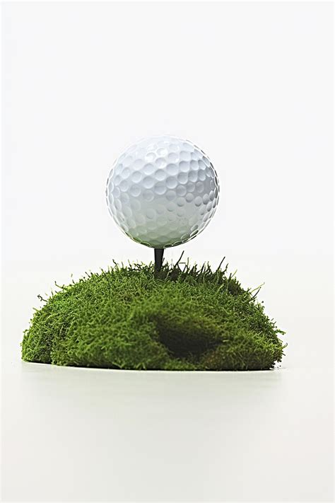 녹색 잔디에 골프 공 사진 배경 및 무료 다운로드를위한 그림 Pngtree