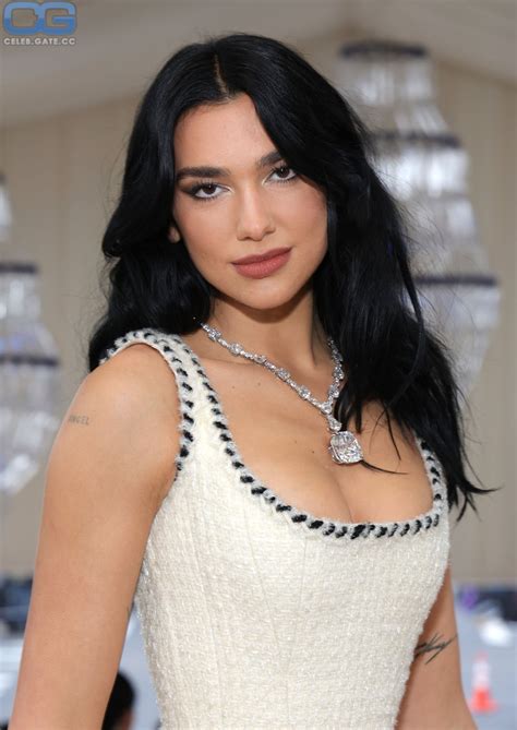 Dua Lipa Nude Pictures Photos Playboy Naked Topless Fappening