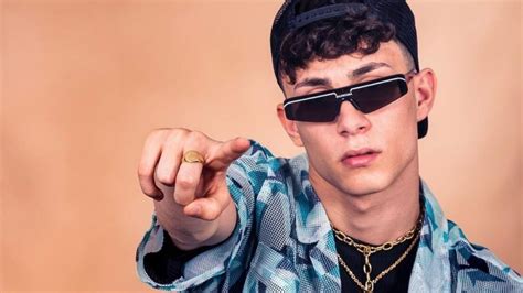 Amici Nunzio Sbeffeggia Milly Carlucci No A Ballando Con Le Stelle