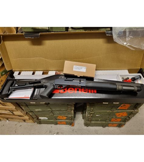 Benelli M4 Super 90 Tactical Short 12 76 Avec Handguard Bandt Neuf