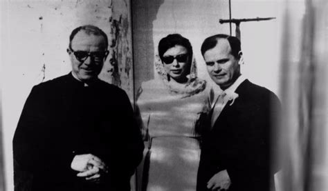 Joan Didion At Her Wedding People Joan Celebrity Pictures