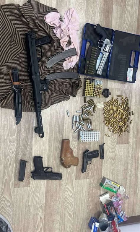 Претреси во Скопје пронајдени оружје и муниција Либертас