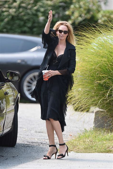 Uma Thurman And Maggie Q Film Guy Fight In Nyc Celeb Donut