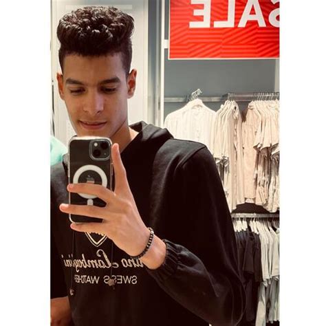 اتغرو في لبسي والسلسله Song Download From اتغرو في لبسي والسلسله