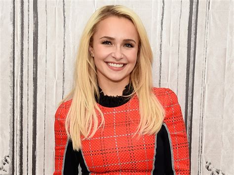 Hayden Panettiere Looks So Different With Colorful Hair Transformation