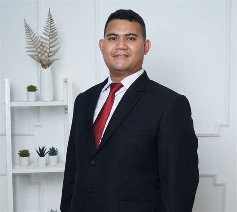 Dari Kampus Putih Ke Meja Hijau Kisah Asep Jadi Hakim Di Kepulauan Riau Klikmu