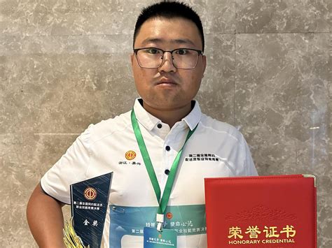 小哥节靠送外卖还债一路成为“全国最强”，看嘉兴小哥的“逆行人生”