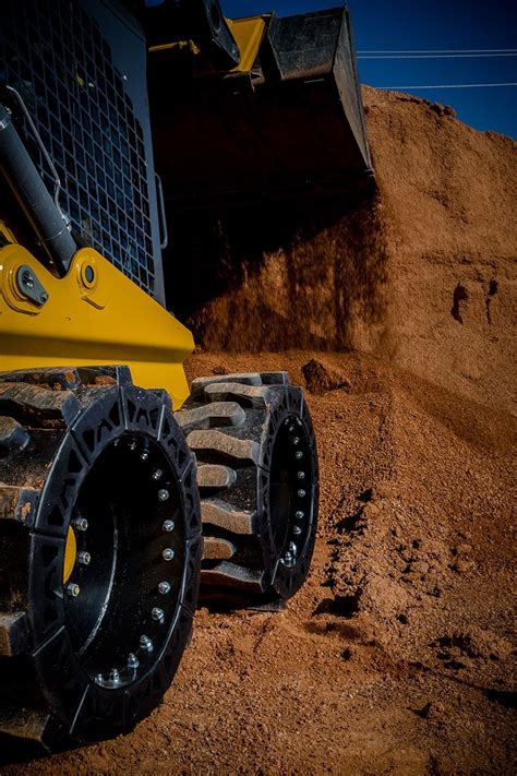 Evolution Wheel Premium Bobcat Tires